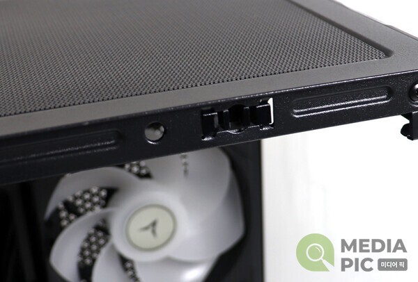 어항 케이스 시장 접수할 범고래의 등장 '앱코 UH40 킬러웨일 ARGB'