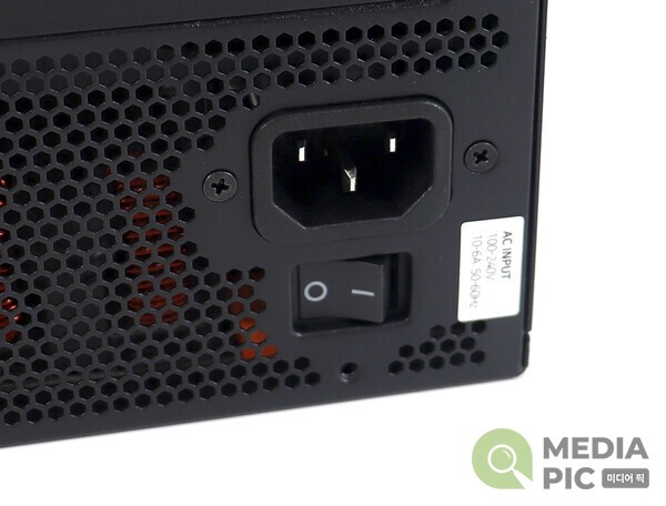 높은 효율과 안정성...고품질 / 저소음 파워 '마이크로닉스 WIZMAX G-850W 80PLUS골드 ATX 3.1'