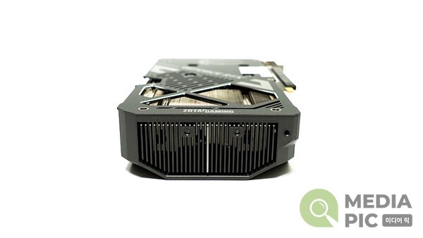 2팬으로 충분하다 ‘ZOTAC GAMING 지포스 RTX 5060 Ti Twin Edge OC D7 16GB’